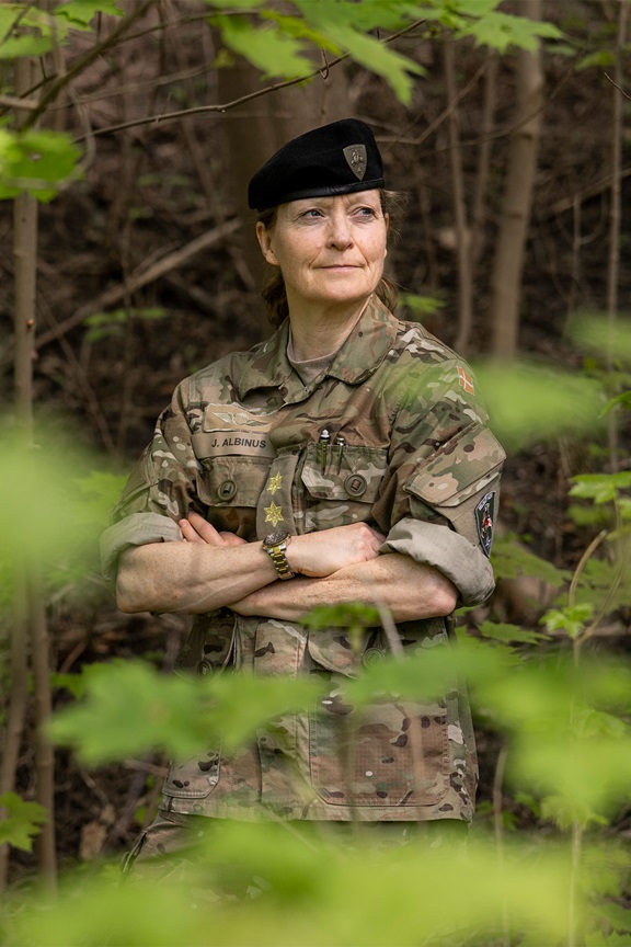 Jette Albinus er tostjernet general, divisionschef og den højest ... Jette Albinus er tostjernet general, divisionschef og den højest ...