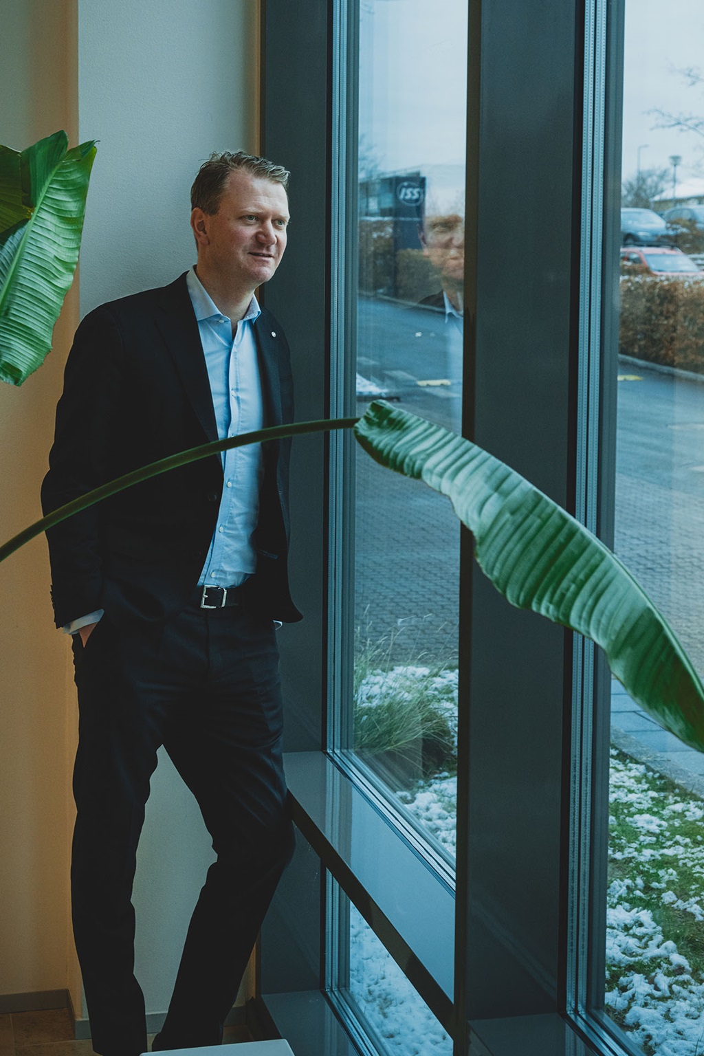 For 15 år siden sendte Kasper Fangel en uopfordret ansøgning til ISS’ topchef. Nu er han selv ...