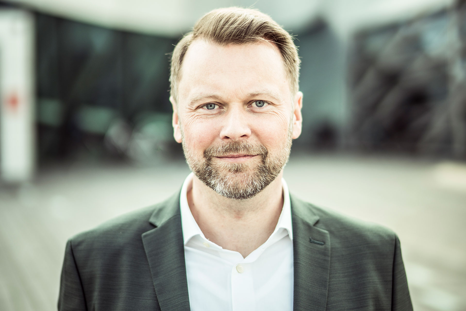 Lasse Rich Henningsen lærte en lektie, da han mistede synet bag rattet ...